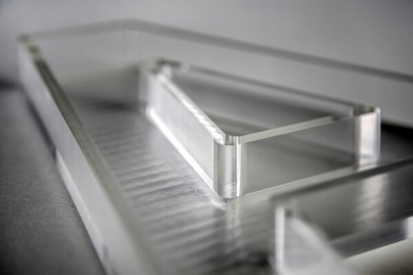 Acrylic glass - PMMA - COMAGRAV CNC machines